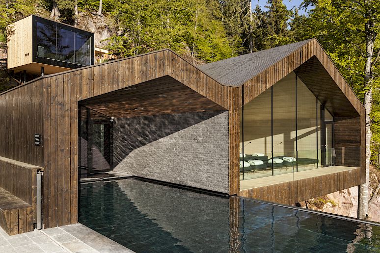 Infinity Pool - MIRAMONTI - Boutique Hotel